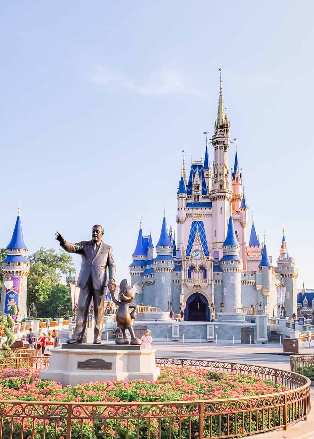 Magic Trip Planner Custom Disney Planning GPT - Flying Off The Bookshelf